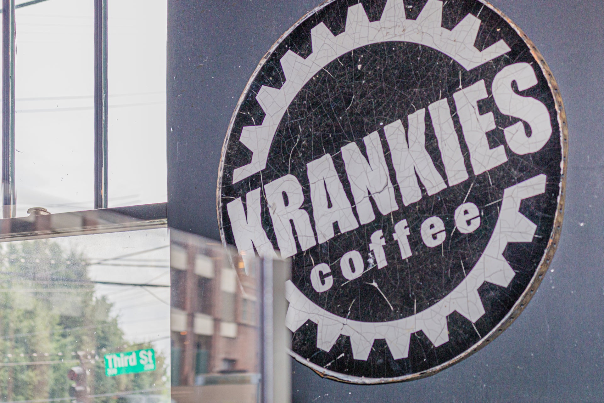 Krankies Coffee - Waking Up Winston Since 2003